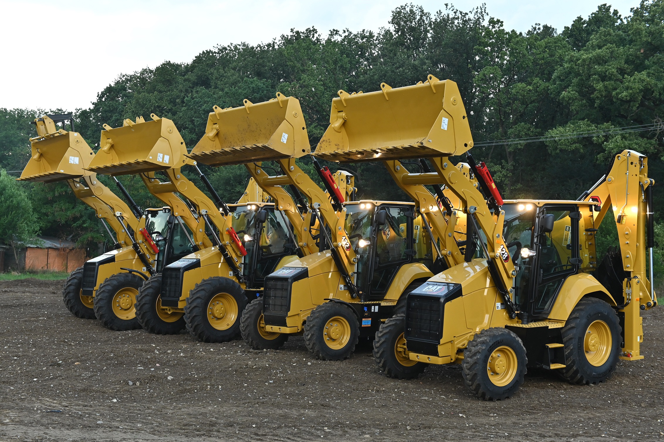 Gama buldoexcavatoare Cat - ConstructivConstructiv